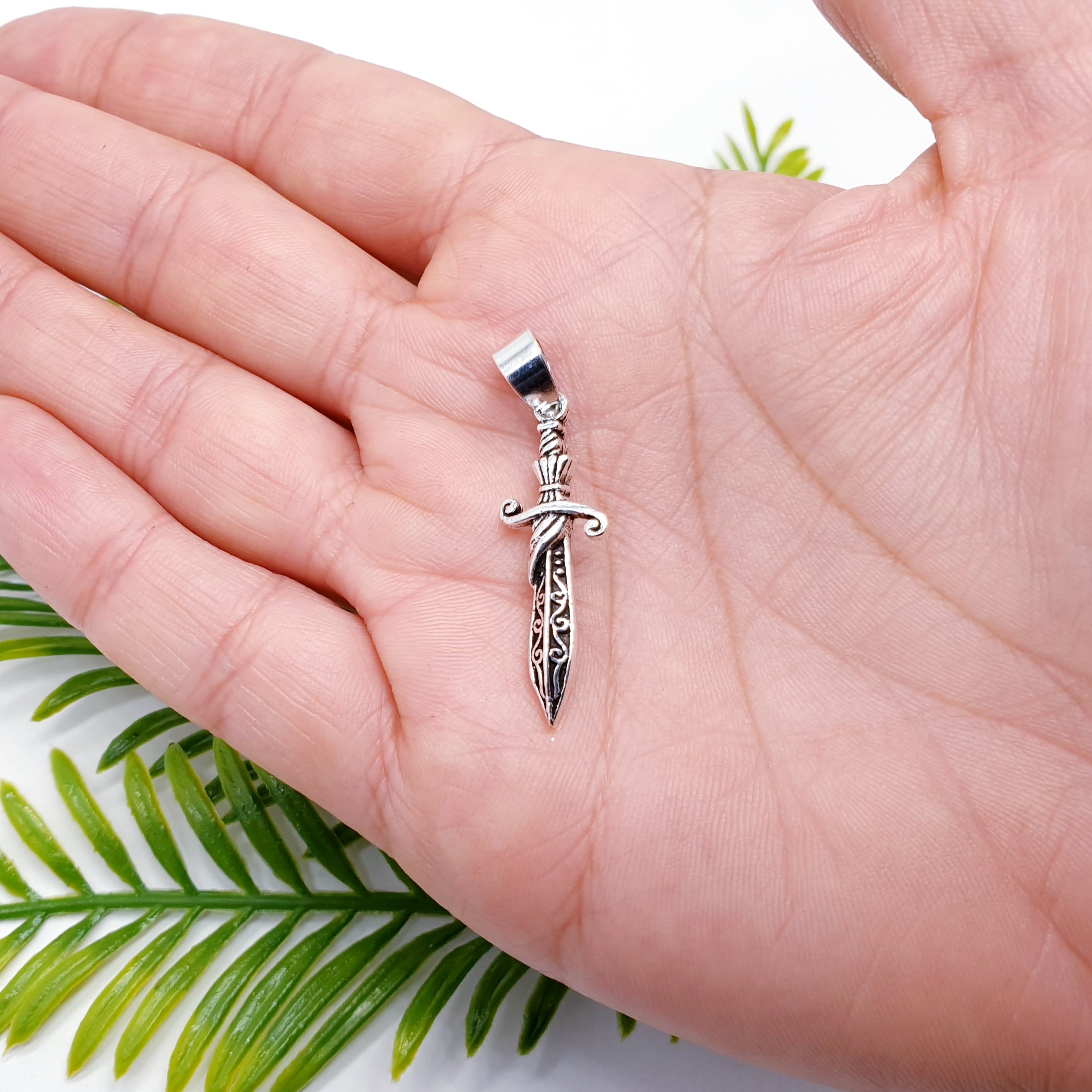 Sterling Silver Sword Pendant – Silver Scene